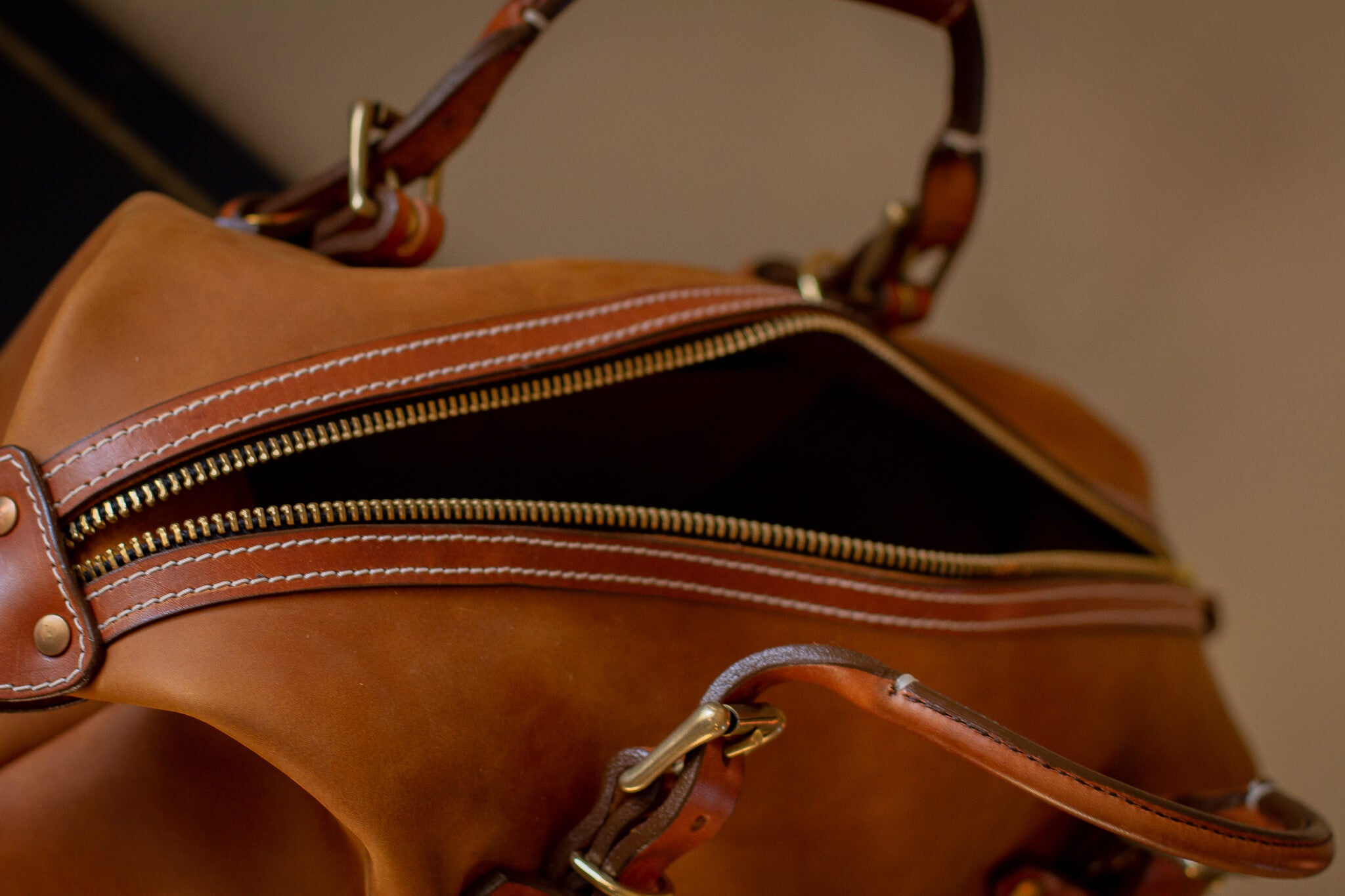 Galineers Cob Made in Canada Leather Duffel | Saddle Maker Bags ...